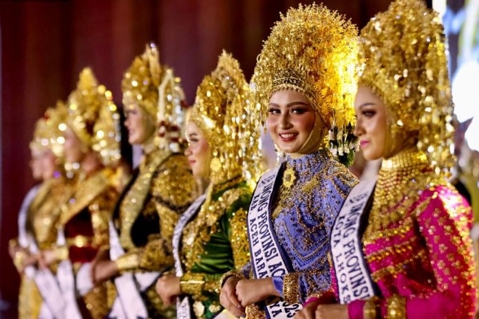 Foto: Malam Penobatan Agam Inong Aceh 2023 - Acehkini.ID