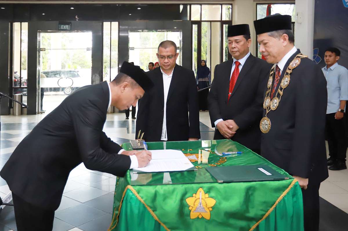 Rektor Universitas Syiah Kuala Lantik Dekan Baru Fakultas Kedokteran ...